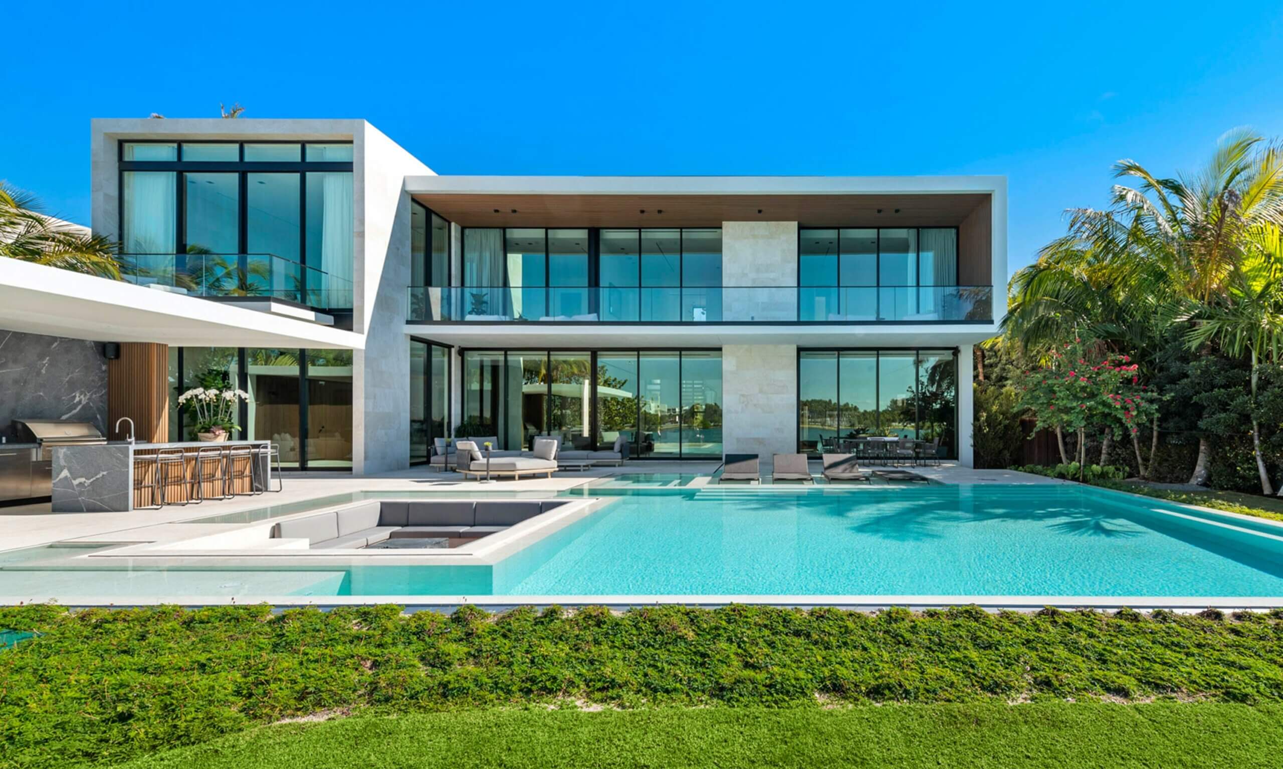 RODA: Exclusive outdoor furniture | Italian Design