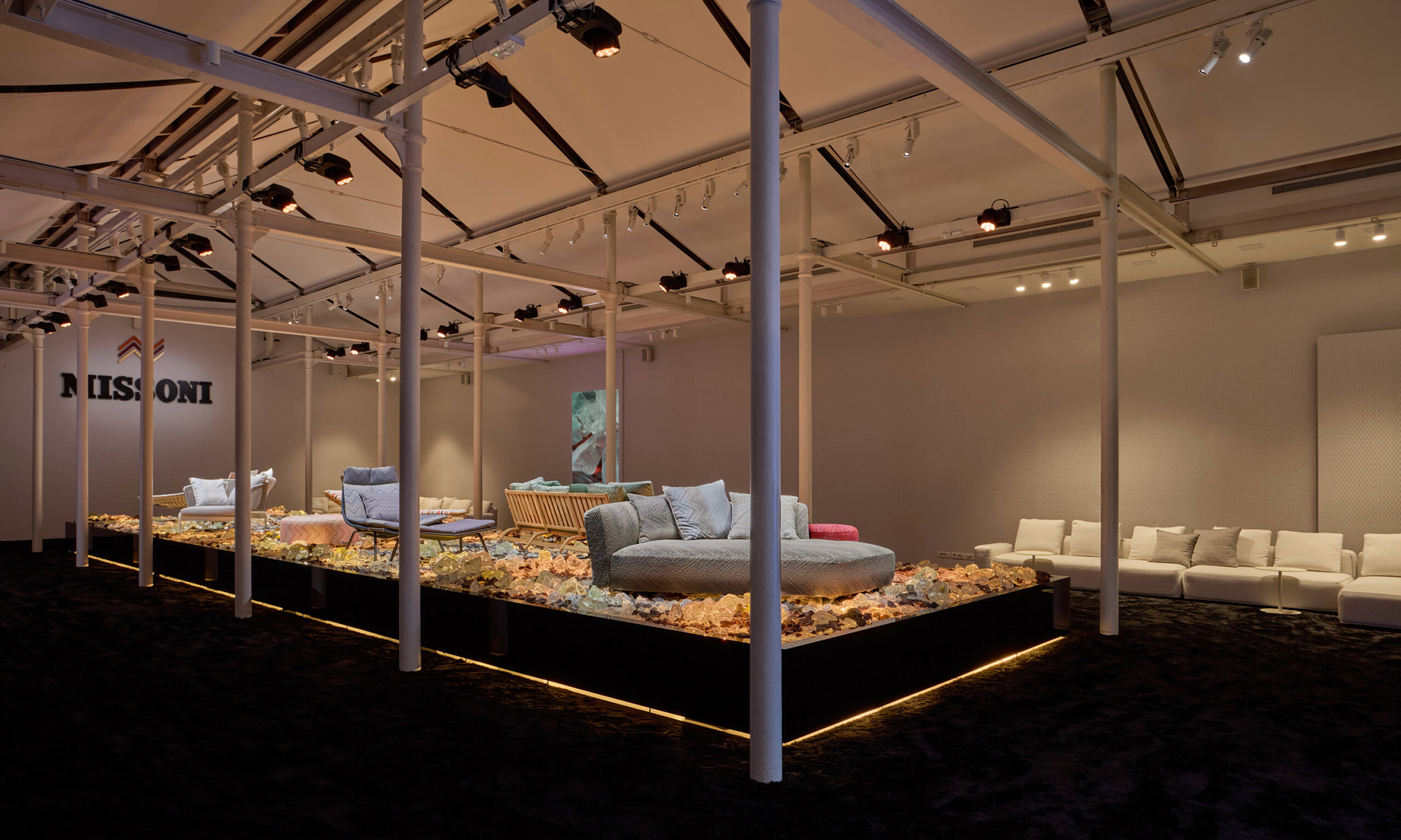 En Plein Air: Milano Design Week by RODA|MISSONI - Roda