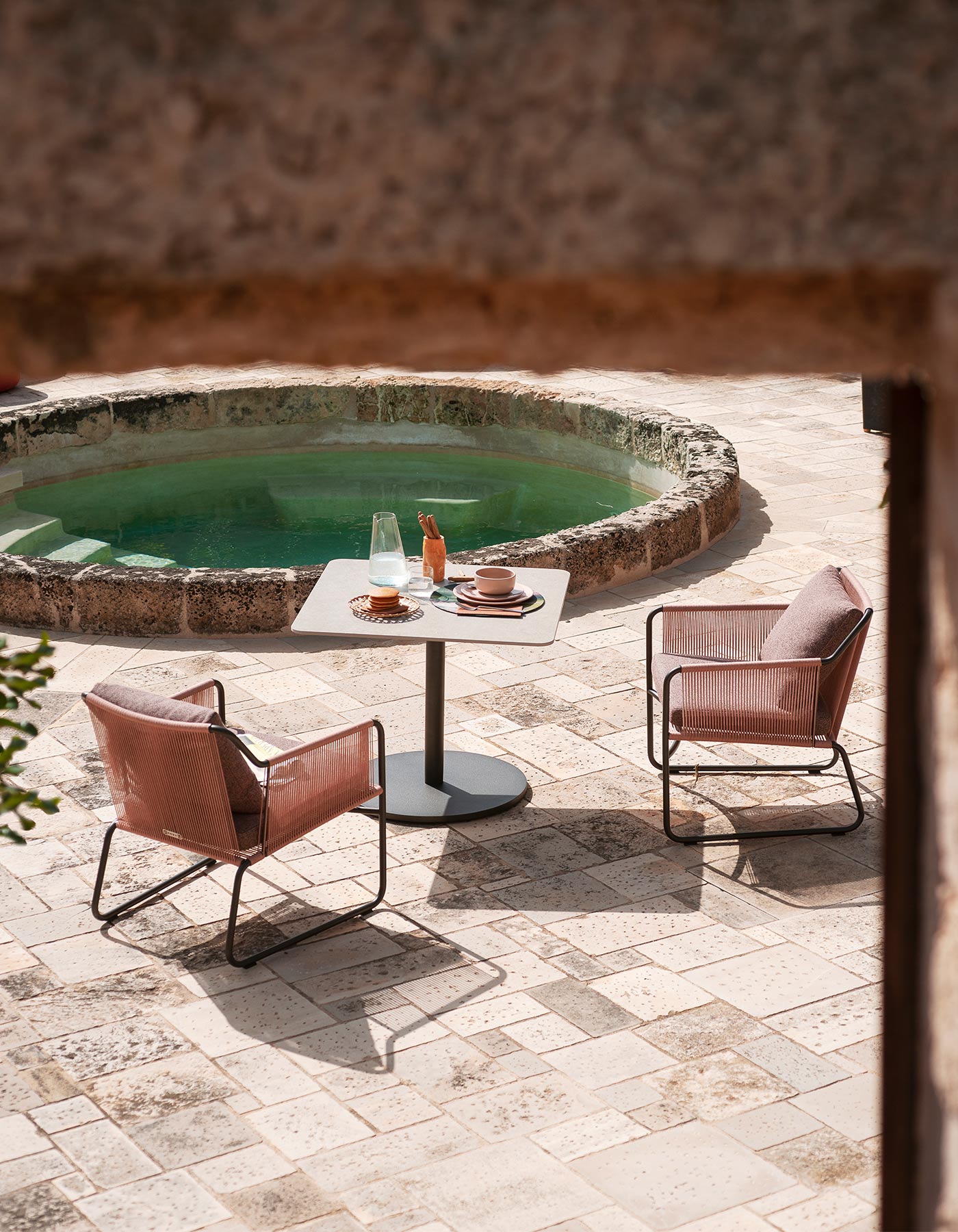 BUTTON Collection | Outdoor Bistro Tables | RODA