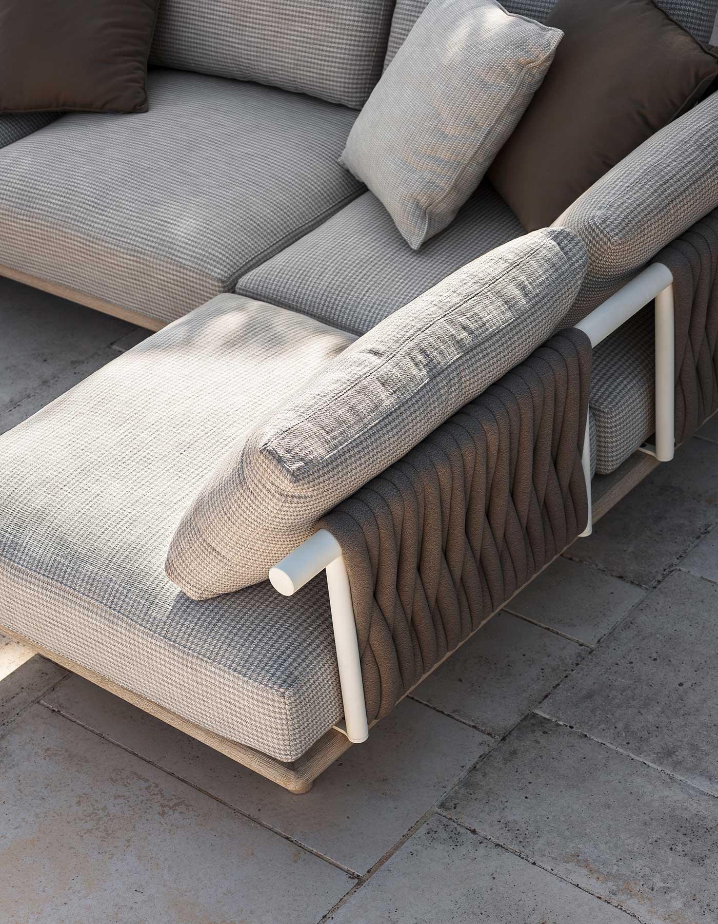 EDEN Collection | Outdoor Modular Sofas and Tables | RODA