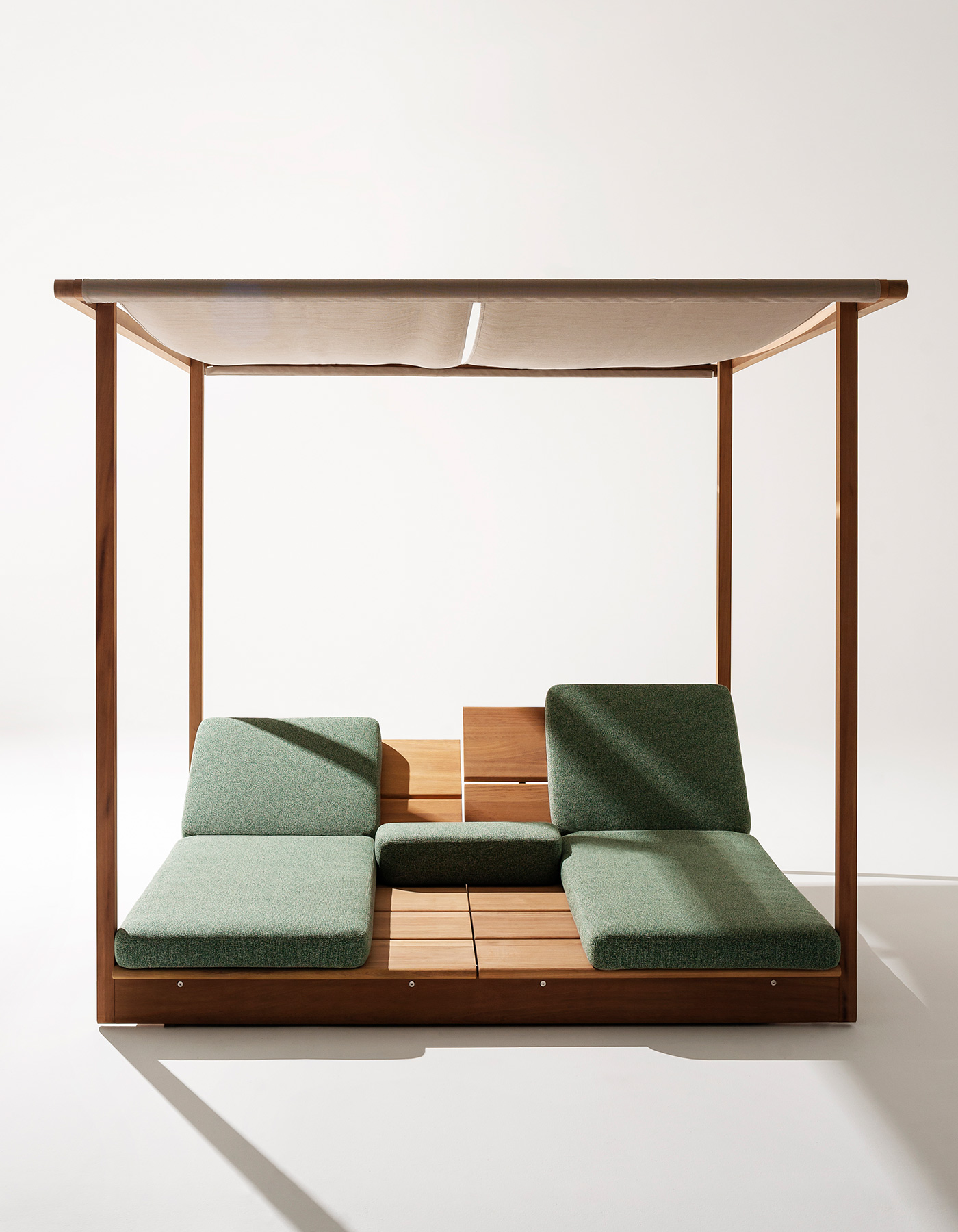 EOLIE Collection | Sun Lounger, coffee table and Gazebo in natural or coloured Iroko wood | RODA