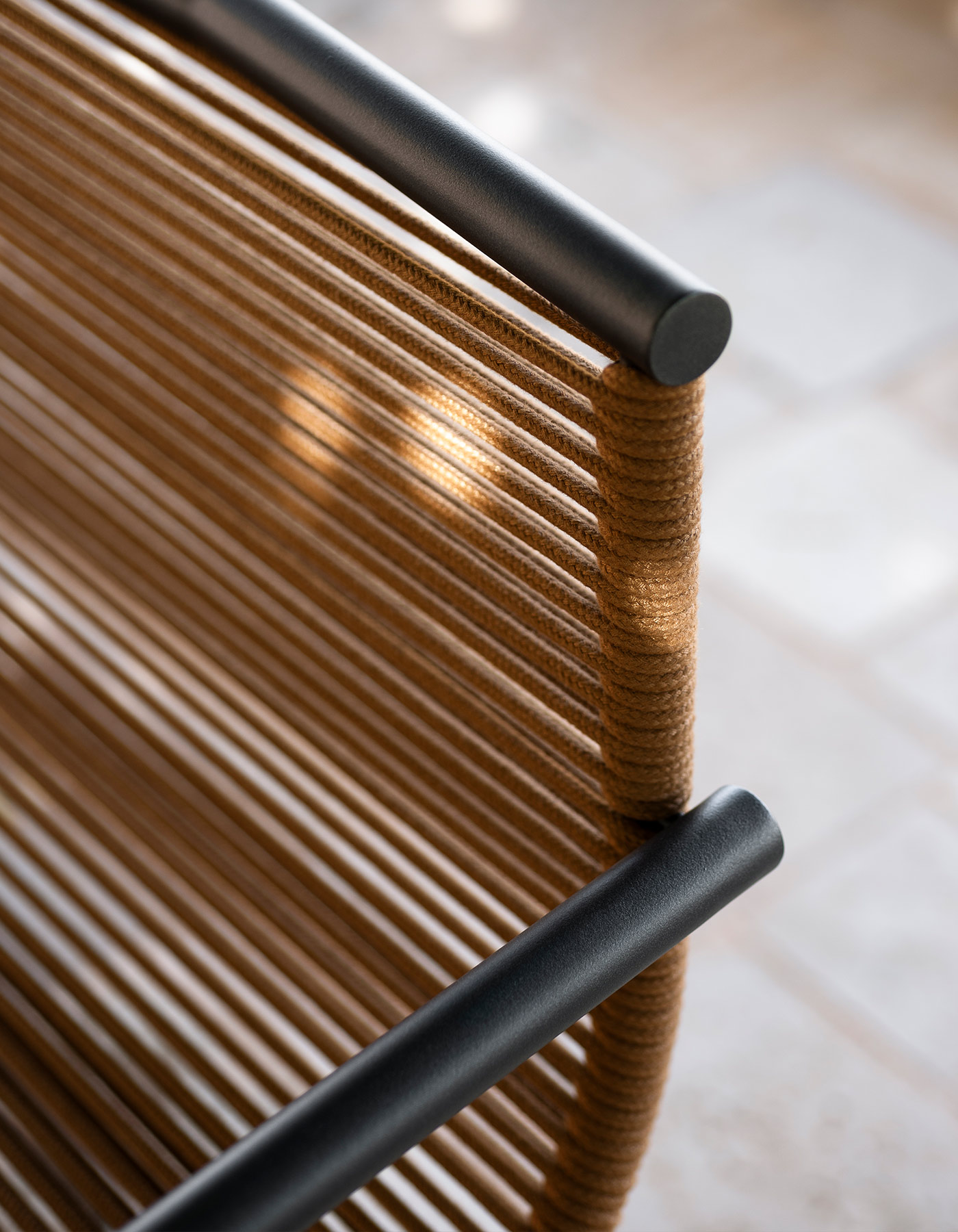 LAZE Lounge Chair Outdoor Collection | Tubular Design | RODA