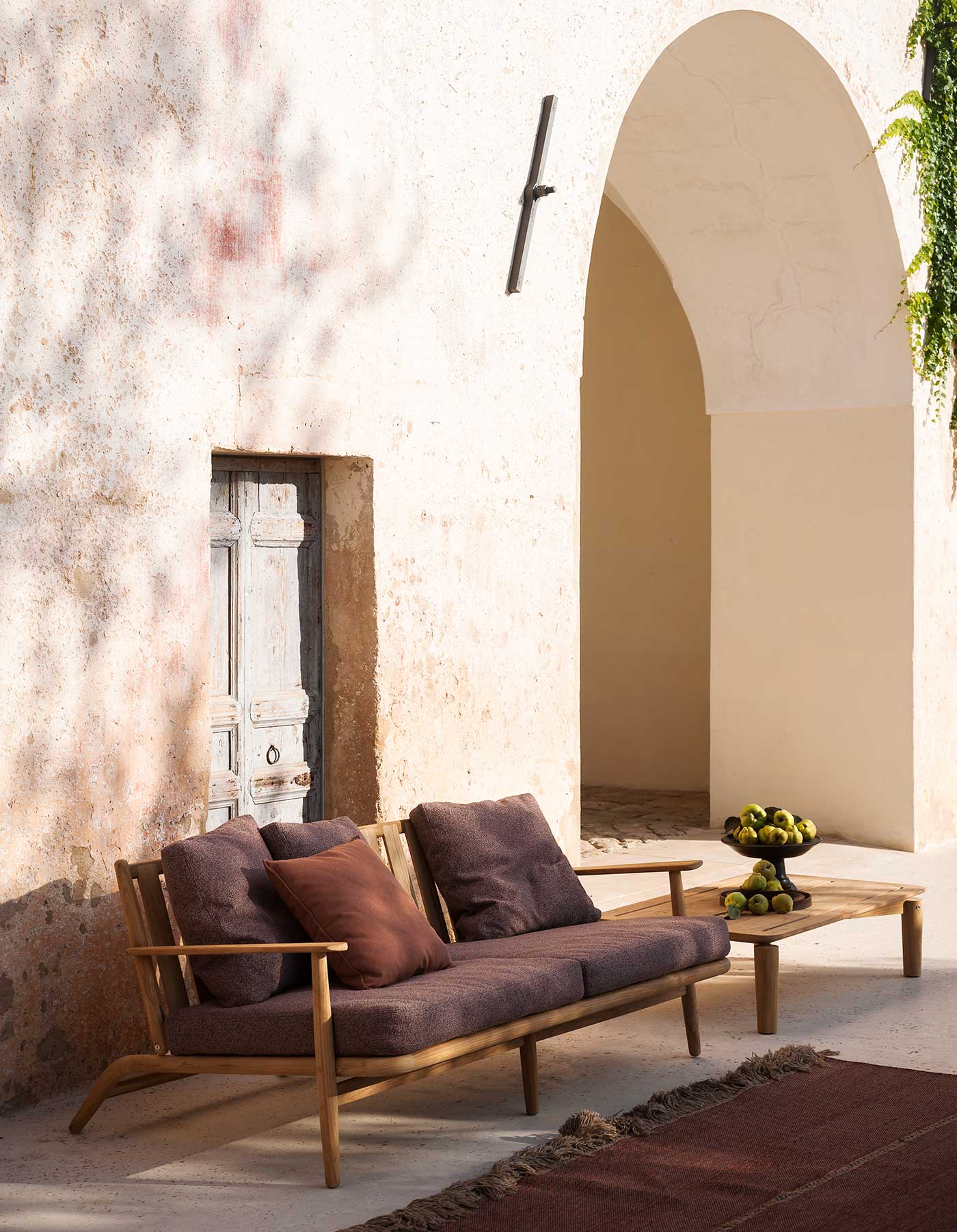 LEVANTE | Outdoor Teak Collection | RODA