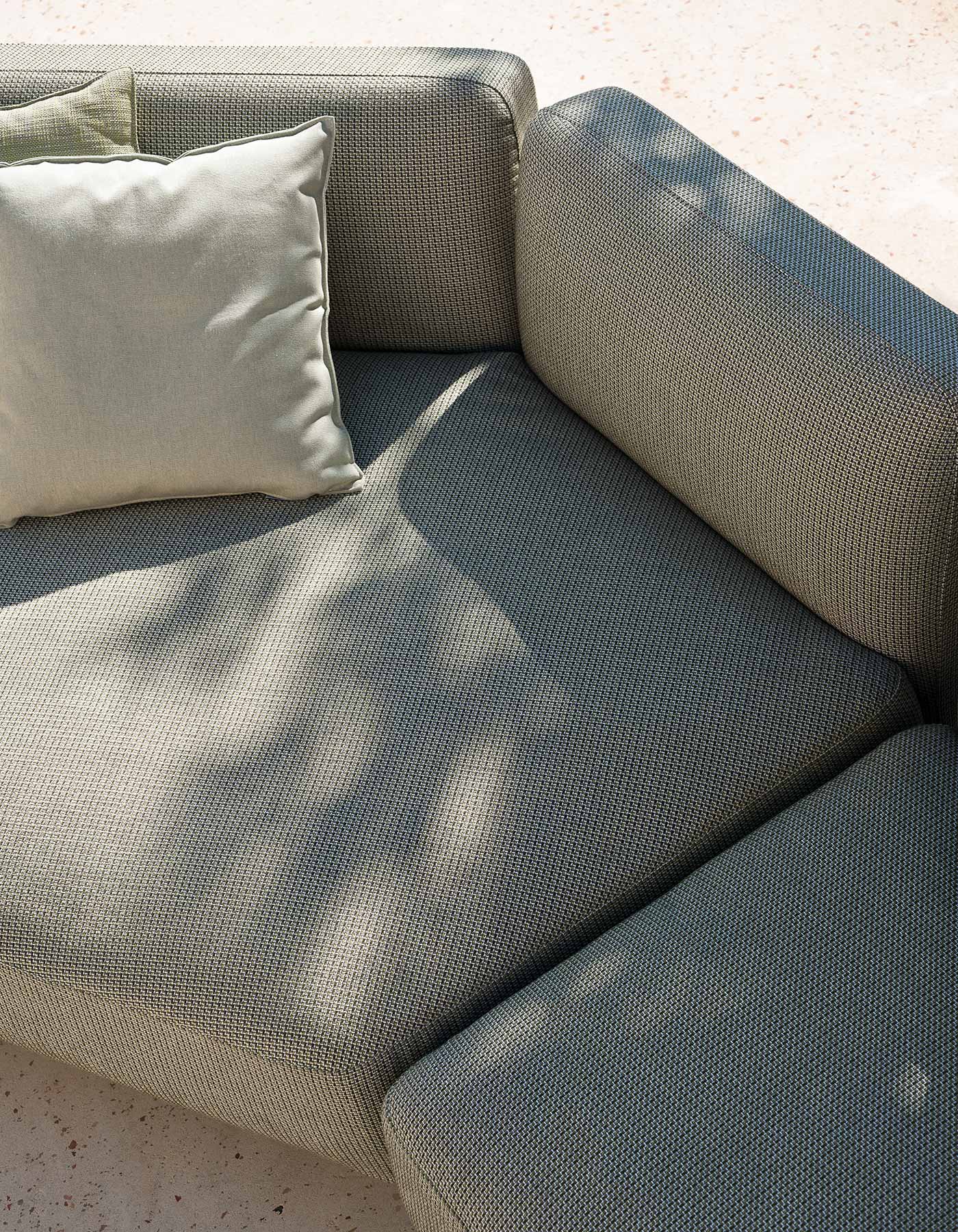 MAMBA Collection | Upholstered Outdoor Sofas | RODA