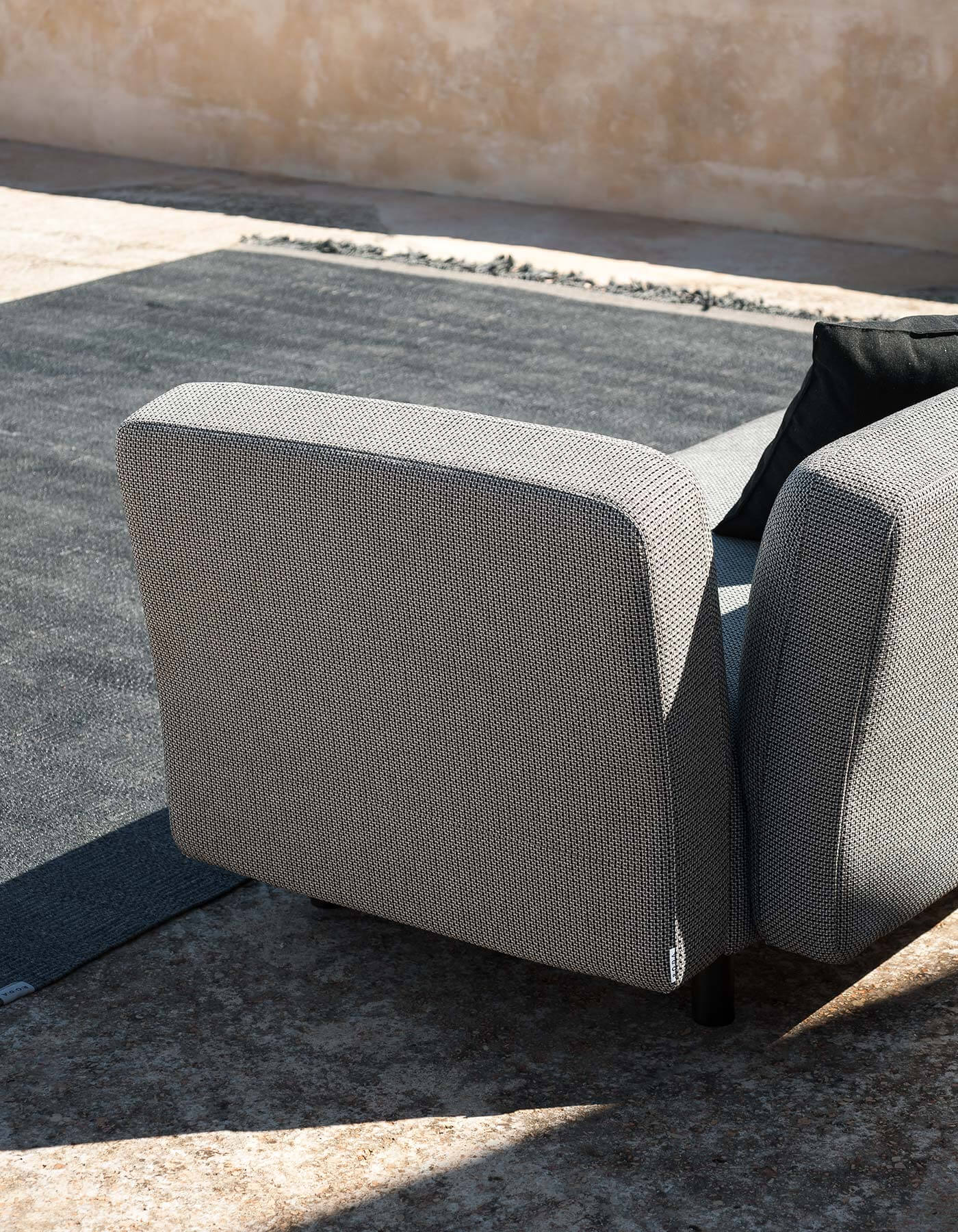 MAMBA Collection | Upholstered Outdoor Sofas | RODA