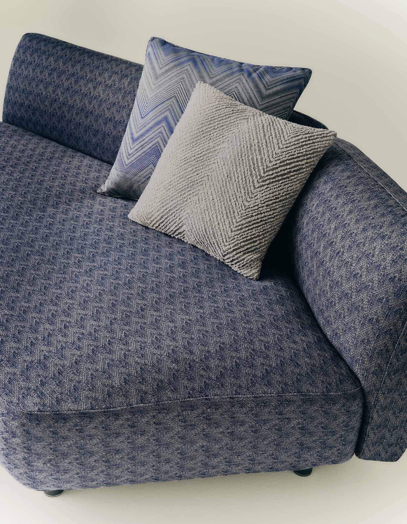 MAMBA Collection | Upholstered Outdoor Sofas | RODA