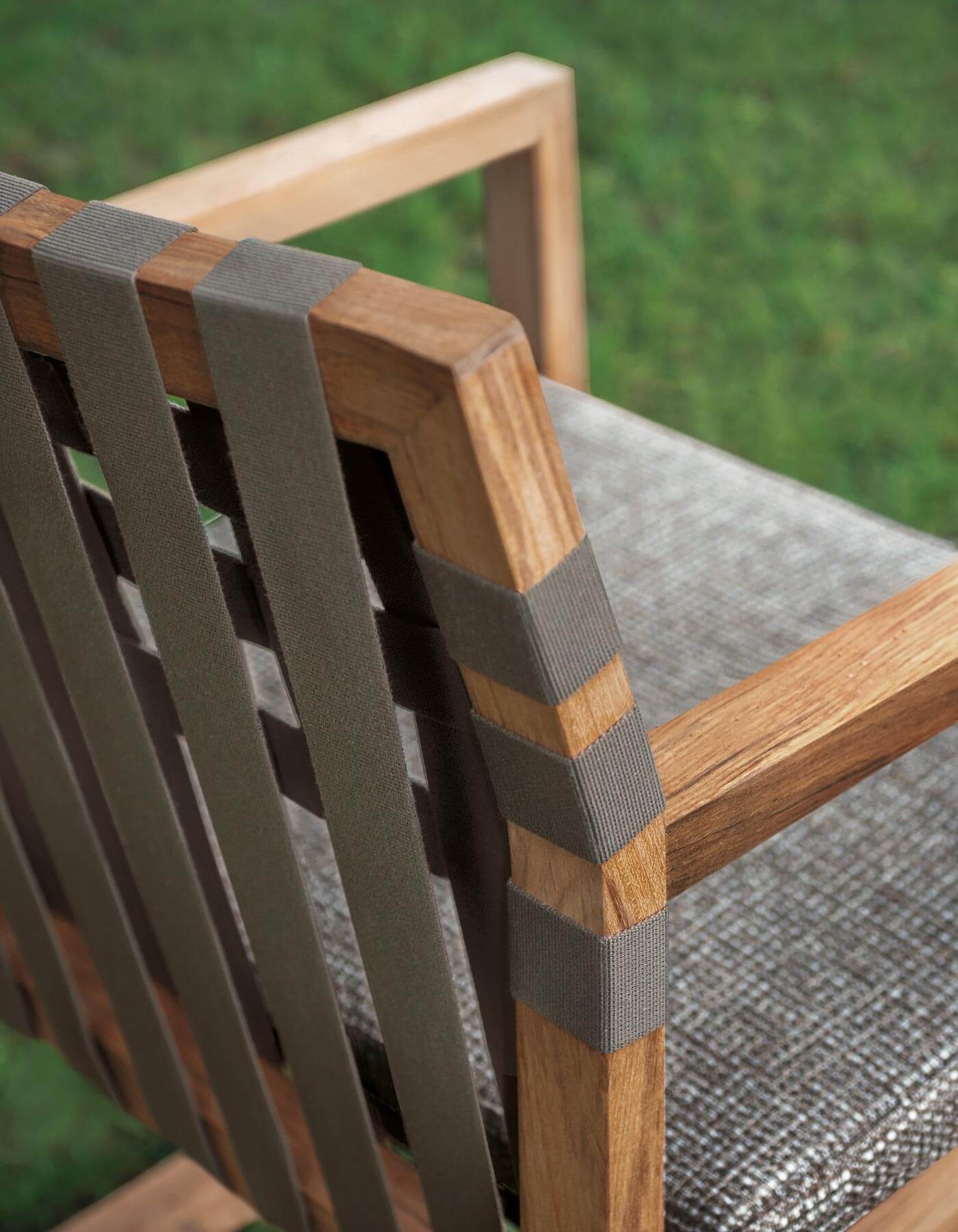NETWORK Outdoor Lounge Chair in Teak | RODA