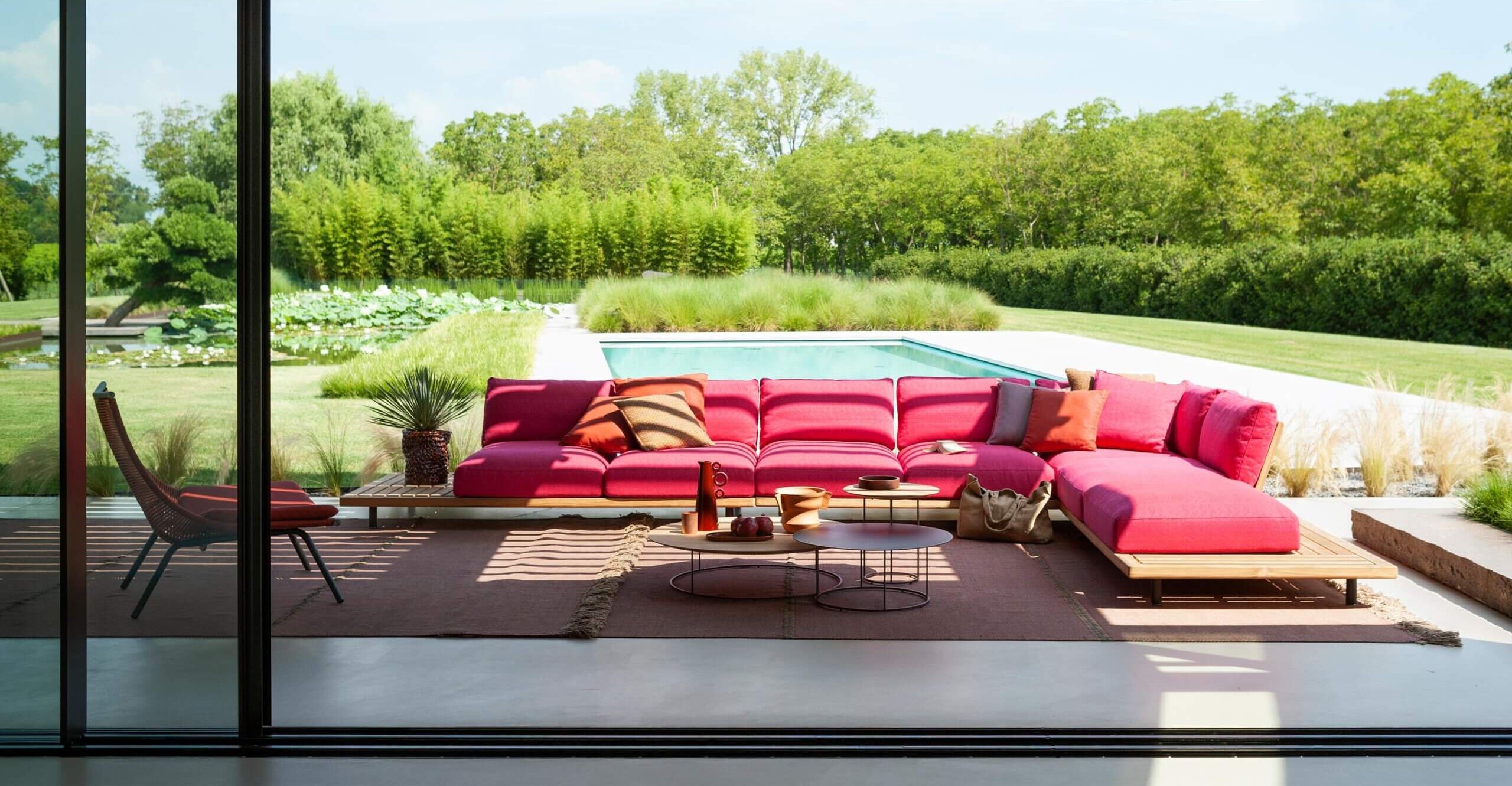 Modular Outdoor Sofa with Coffee Table - PHILIA | RODA