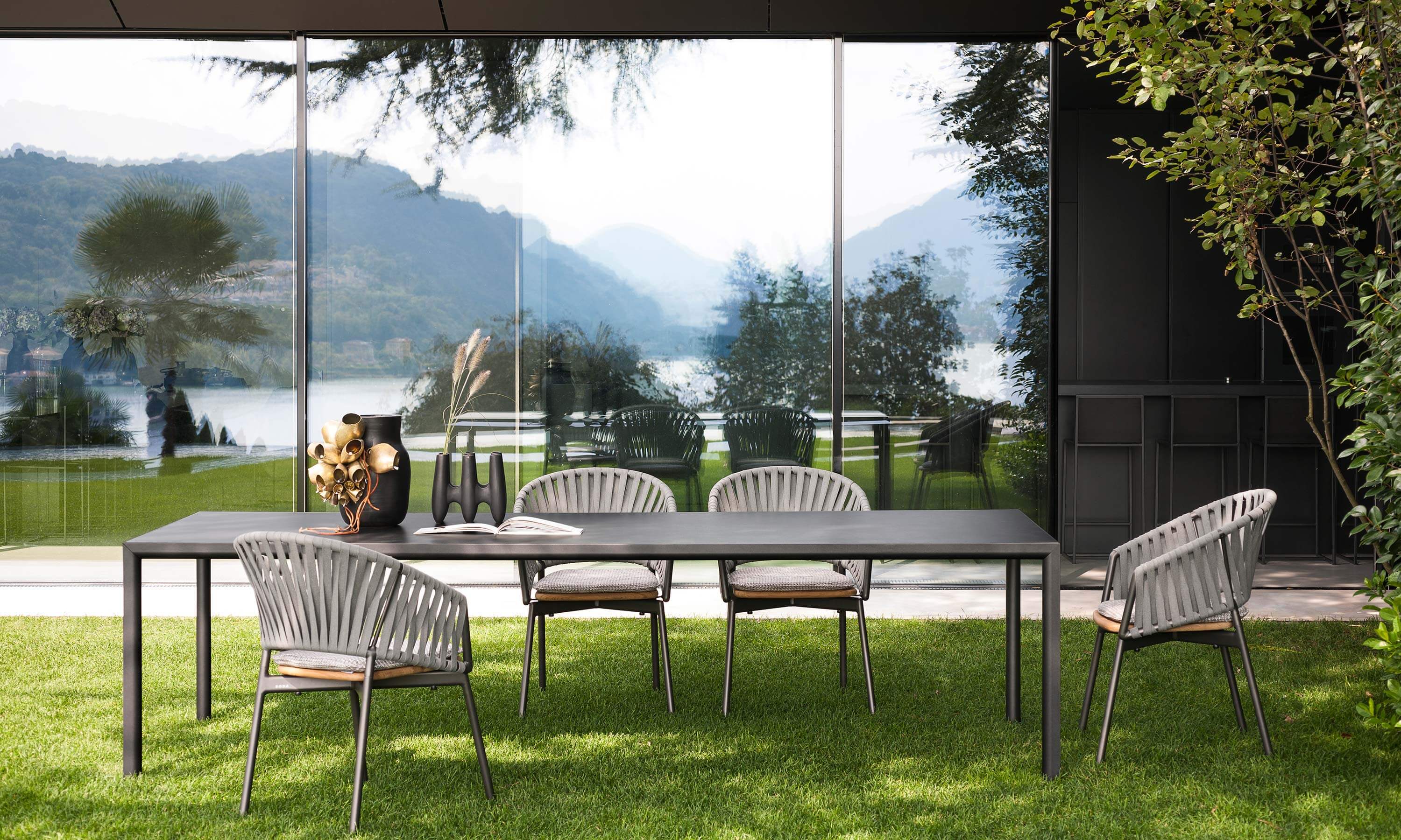 PLEIN AIR: Tables and Seating for Outdoor Furniture | RODA