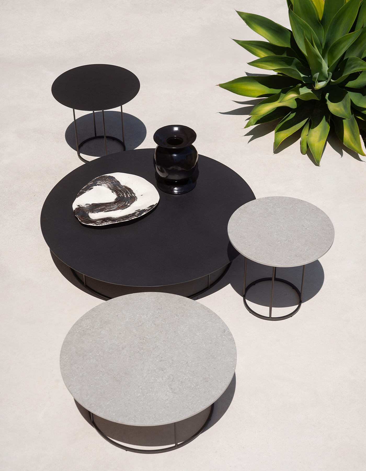 ZEFIRO | Metal Side Table and Low Table for outdooZEFIRO|Outdoor Metal ...