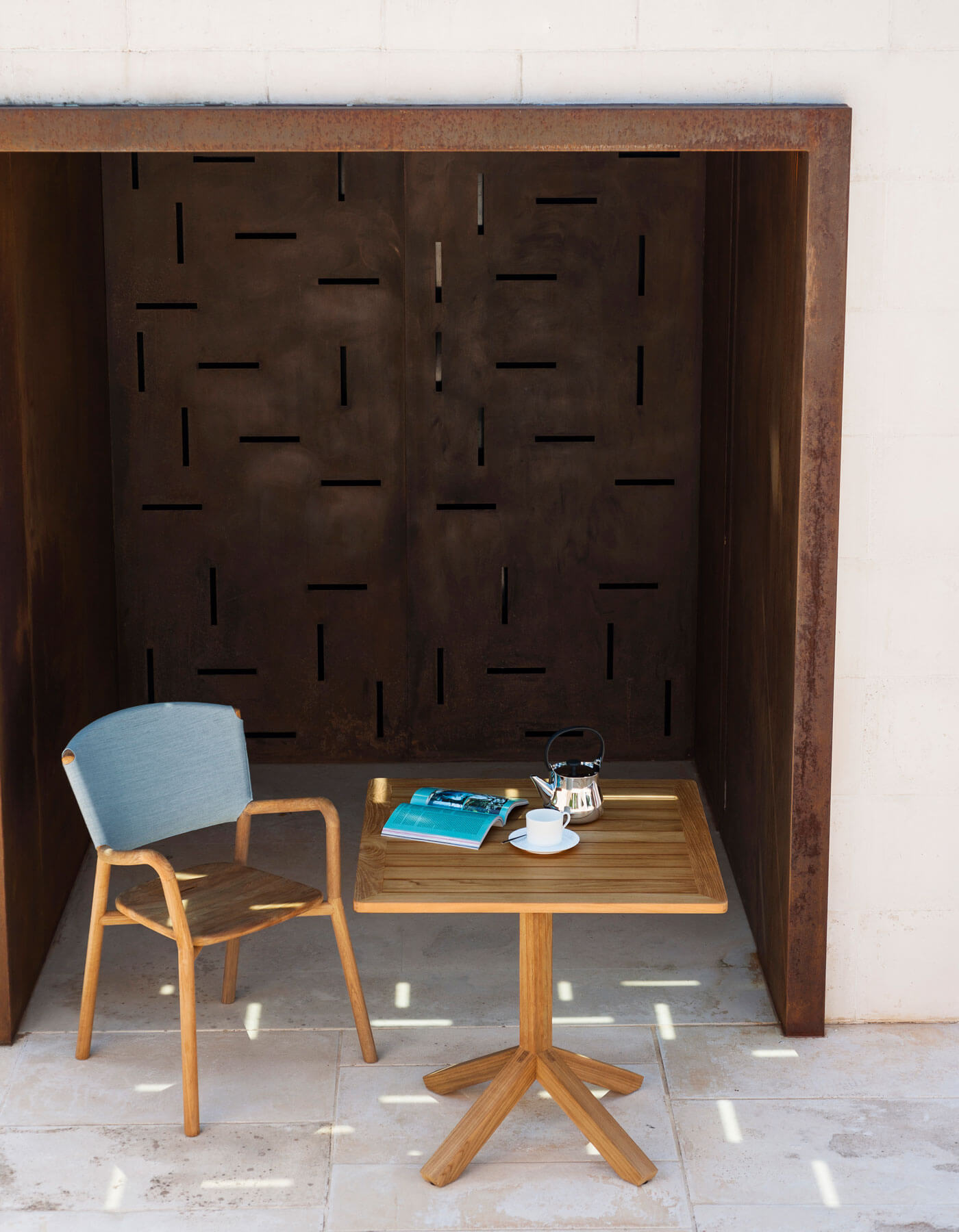 ROOT | Dining & Side Tables | Teak Furniture Patio | RODA